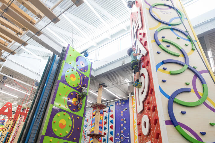 HAPIK fun climbing gym at Ridge Hill, Yonkers (NY)