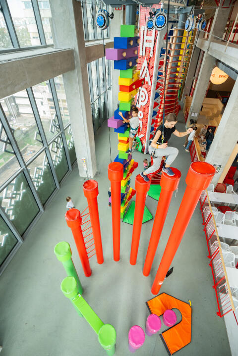 HAPIK fun climbing gym at Industry City, Brooklyn (NY)